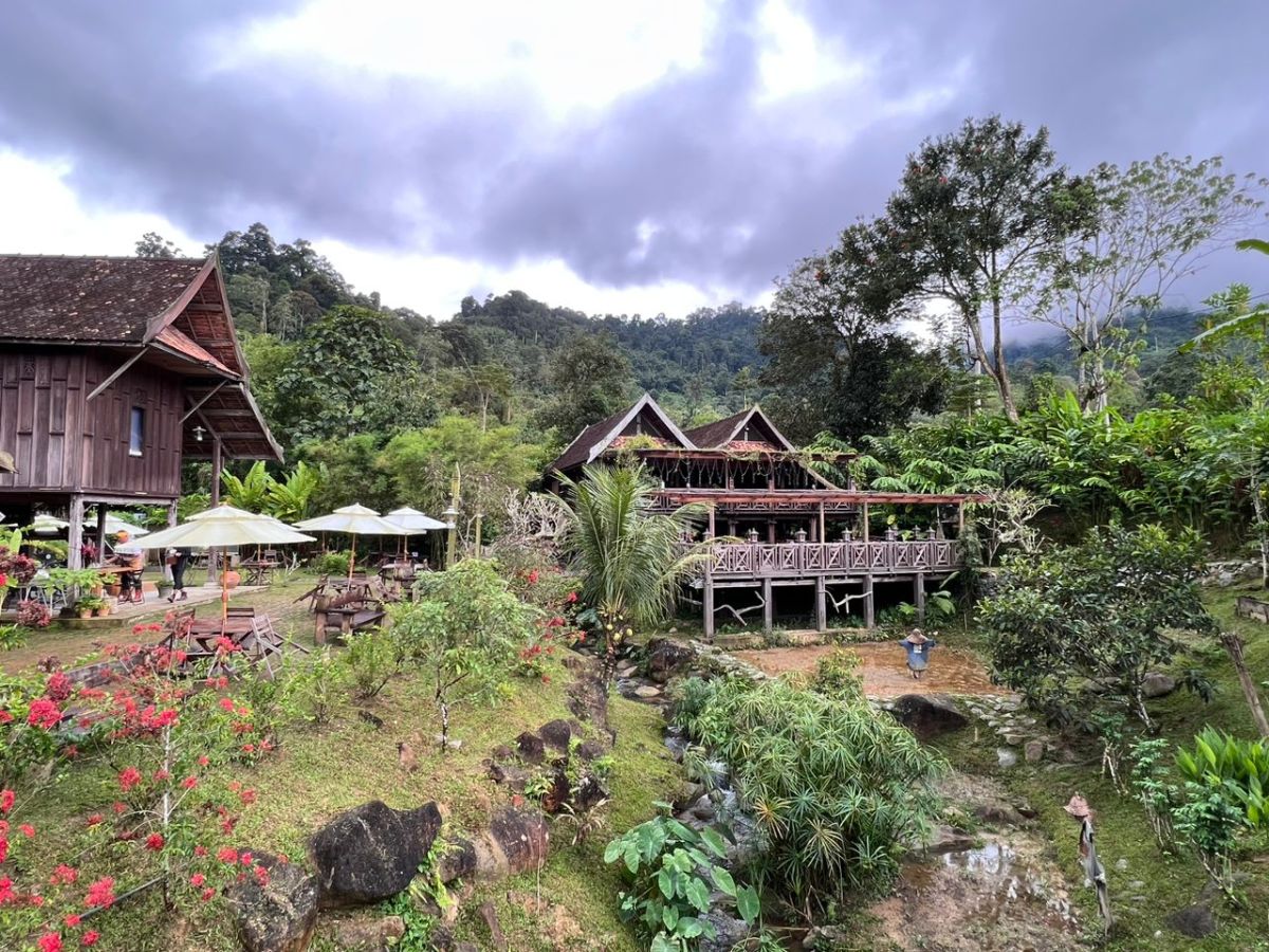 Nasyrul Quran Complex, Sentosa Janda Baik and Istana Lemuni Janda Baik ...