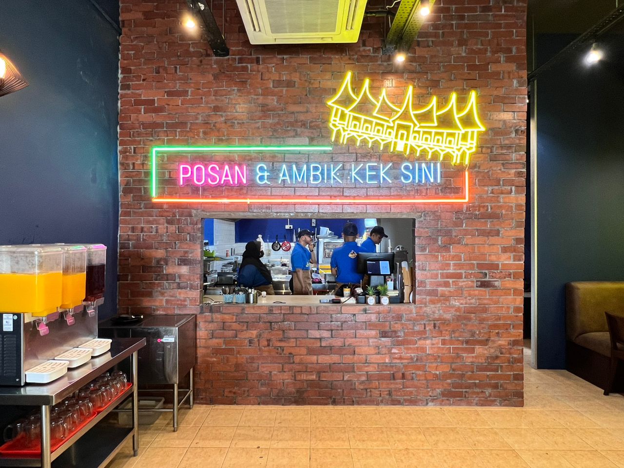 Food Review 2023 – Chicken Royale Senawang, Negeri Sembilan | Live Life ...