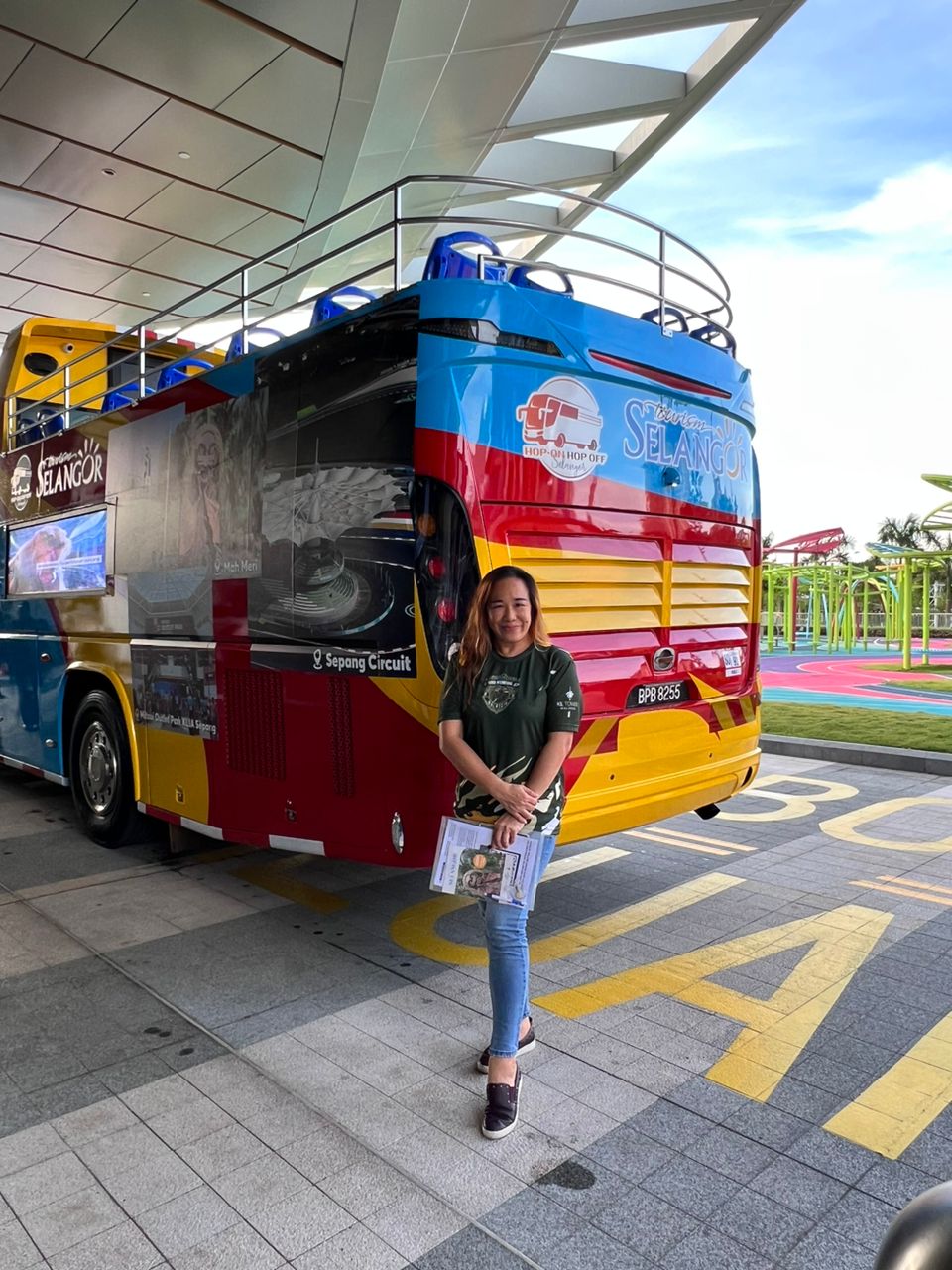Let’s explore Sepang with Selangor HOHO bus!!! | Live Life Lah.......