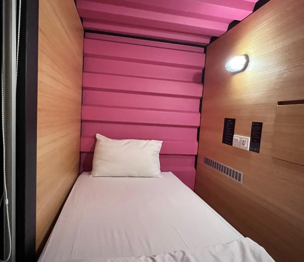 Hotel Review 2023- Capsule Transit klia2 | Live Life Lah.......