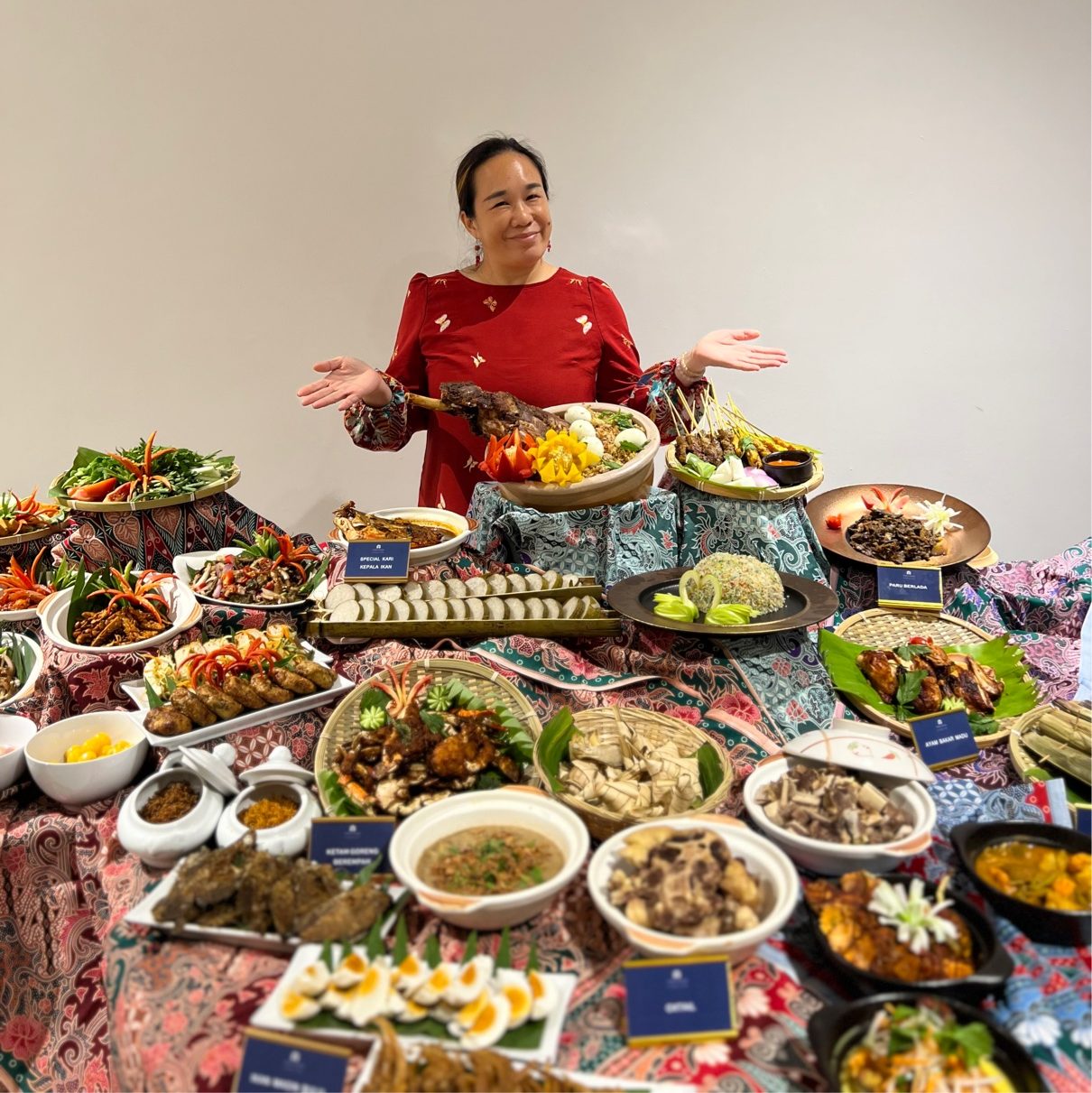 Raya 2024 – HOTEL ROYAL SIGNATURE PRESENTS “SAJIAN TITIAN DESA” BUKA ...