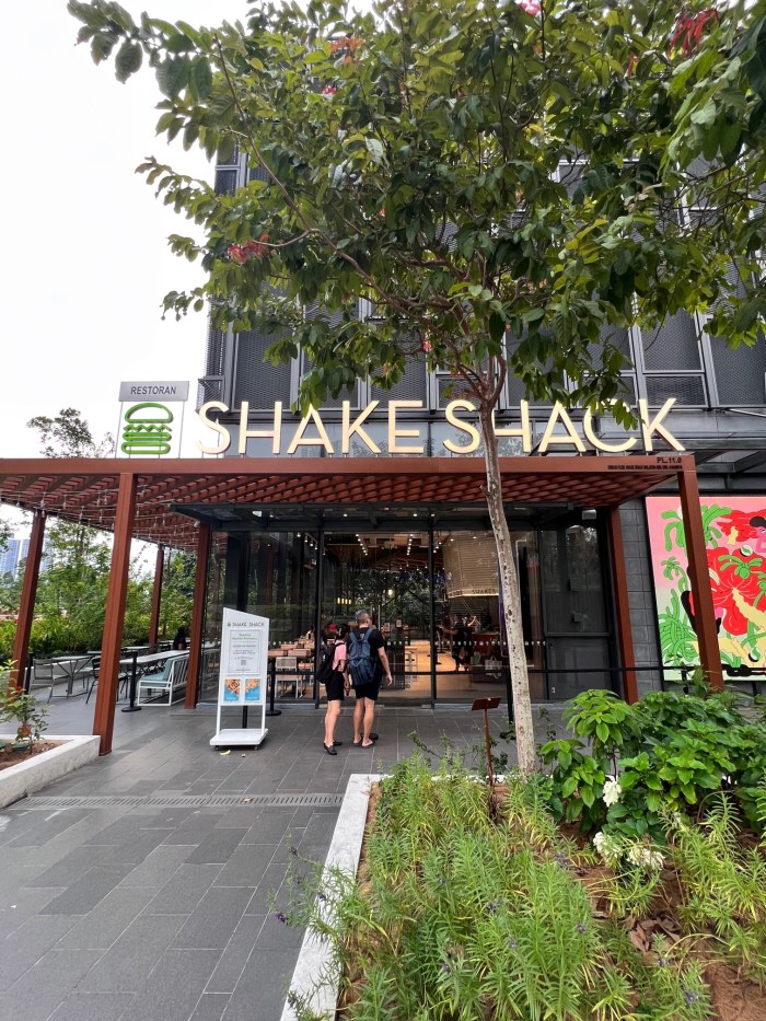 Food Review 2024 : Shake Shack to Open Doors at The Exchange TRX on ...